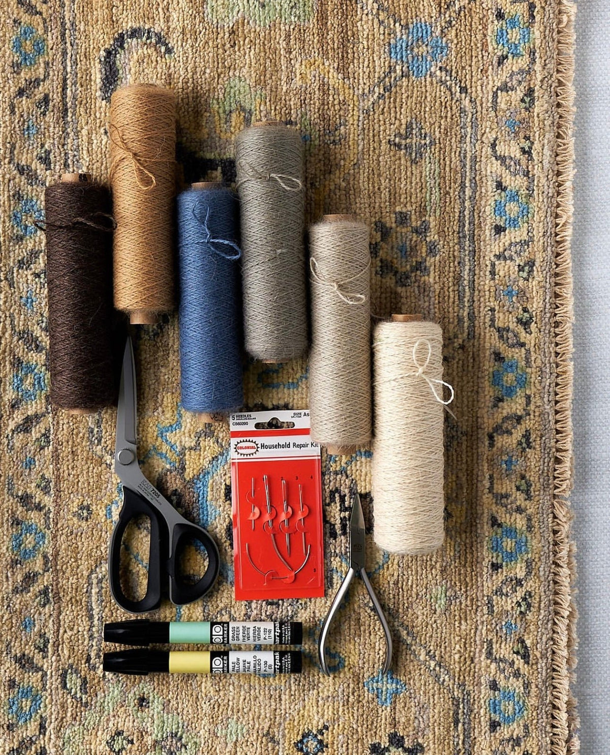 Weaving Wisdom: Mastering the Art of Rug Weaving — HM Nabavian